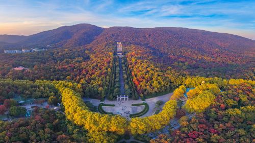 จอง Nanjing Private Day Tour of Sun Yat-Sen Mausoleum, Xiaoling Tomb ...