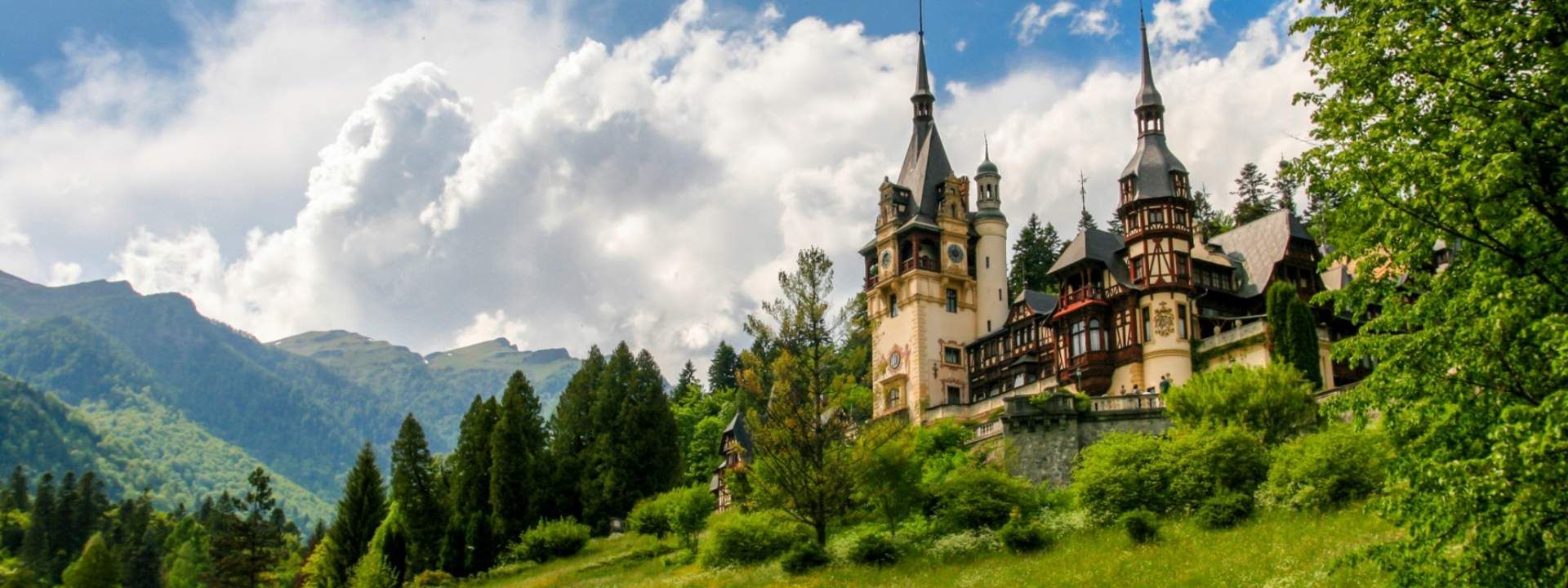 2D1N Brasov City, Peles & Dracula Castles, and Sighisoara Village Tour ...